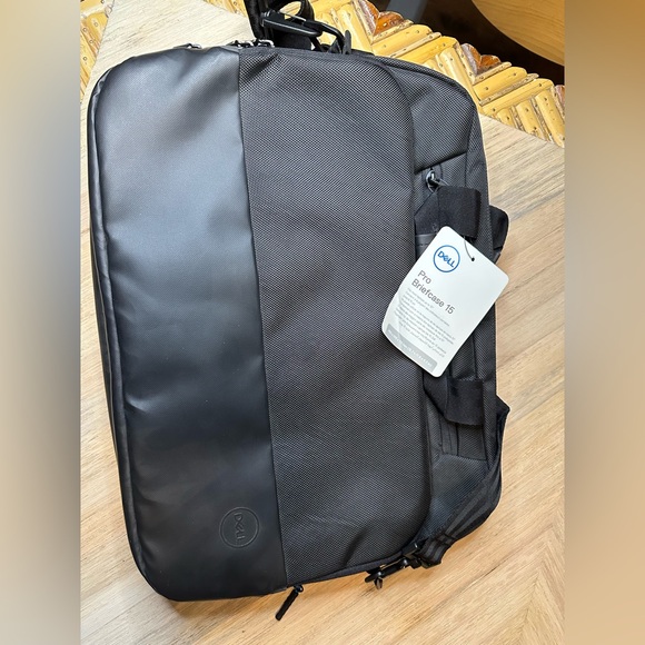 Dell | Other | Dell Pro Briefcase 5 Laptop Bag Black New | Poshmark